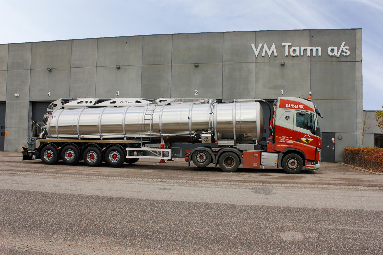 Gülletransport- oder Güllezubringerfahrzeug - VM Tarm a/s